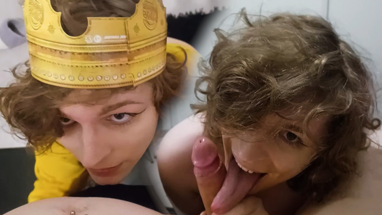 Une Meuf Trans Suce Son Date Grindr Car Il Lui à Payer A Burger Free Sex Video Redtube